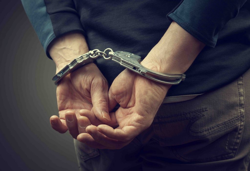 Fast Ways to Help a Friend Who’s Been Arrested